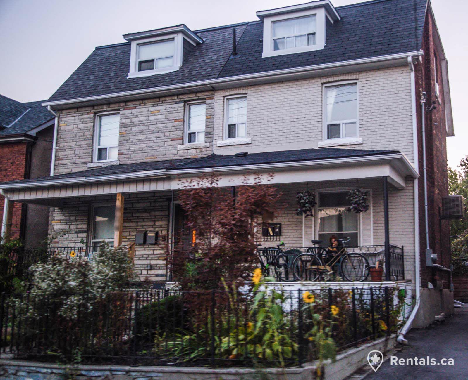 Rentals.ca Blake - Jones Apartments, Condos and Houses For Rent