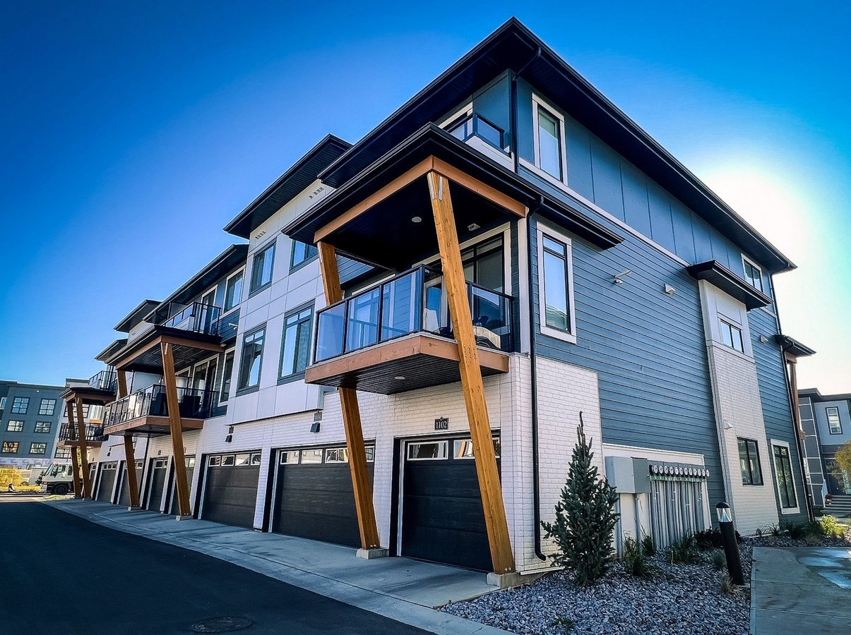 The Circle - 1130 Seton Circle SE, Calgary, AB