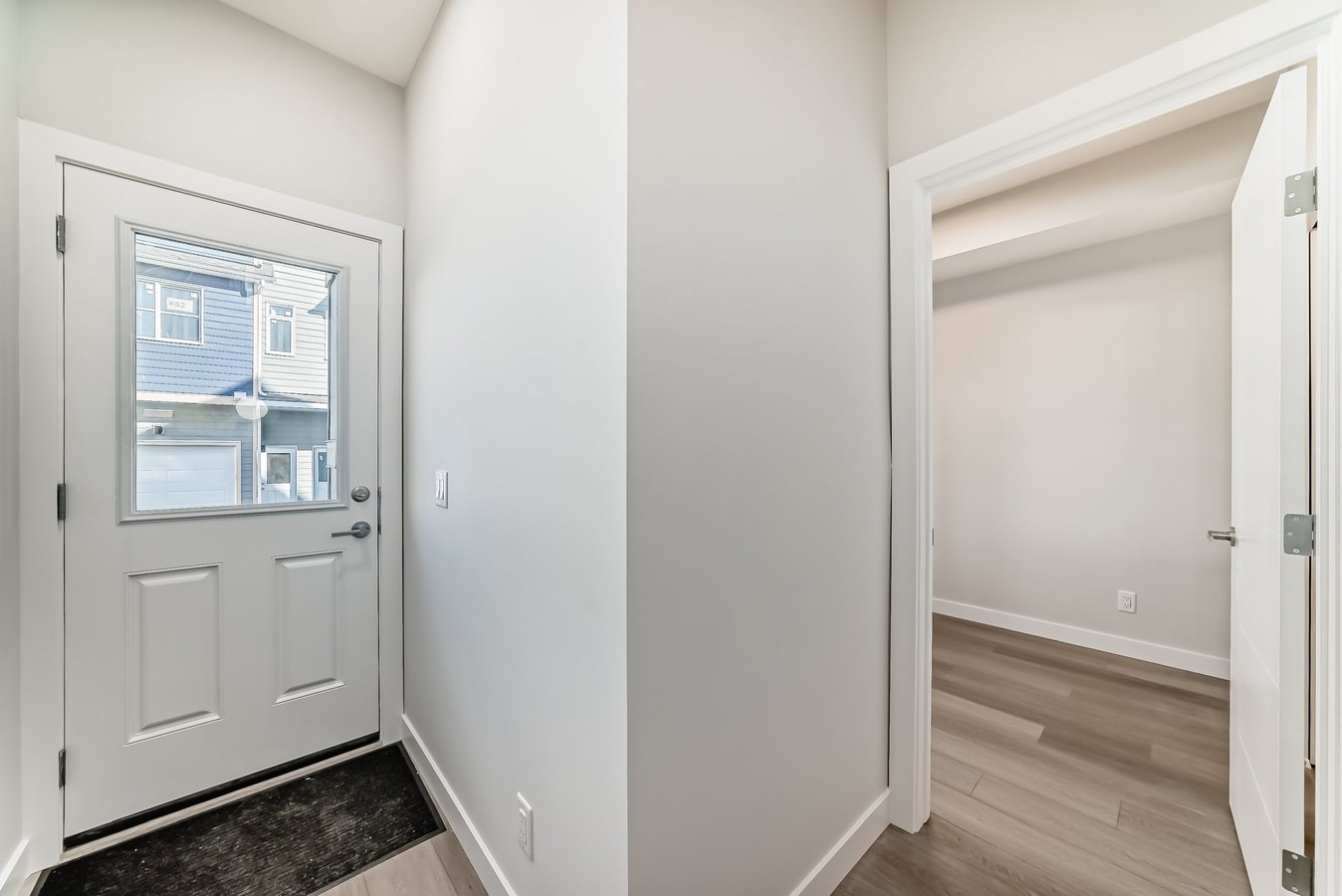 Rentals.ca Chestermere Apartments, Condos and Houses For Rent