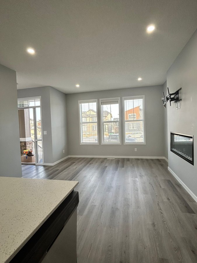 Rentals.ca Chestermere Apartments, Condos and Houses For Rent