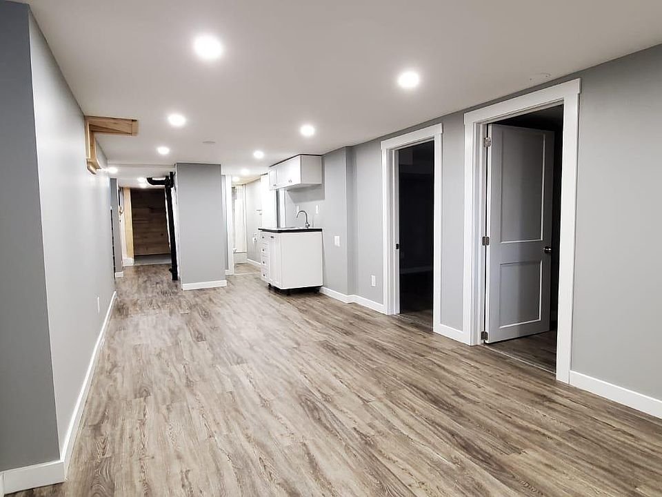Hamilton Off Campus Student Housing Apartments Condos and Houses for Rent