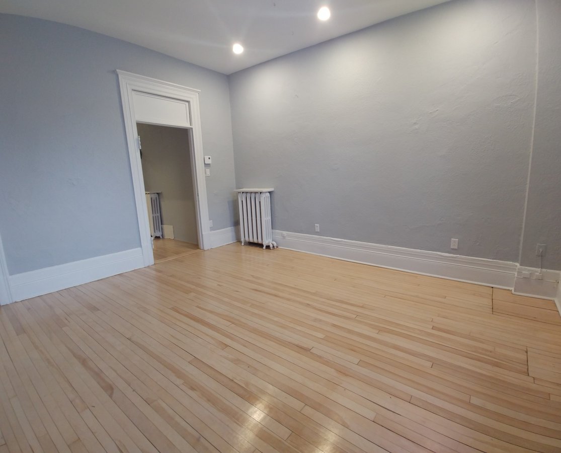 Montréal QC Studios for Rent