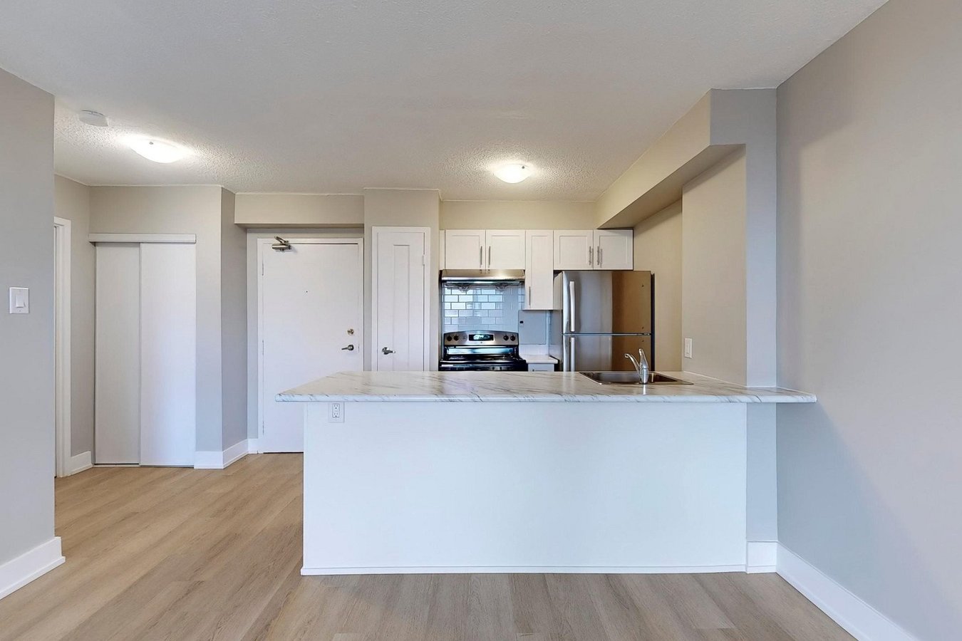 The Mia - Available in September + One Month Free - 18 Hawthorne Avenue, Ottawa, ON