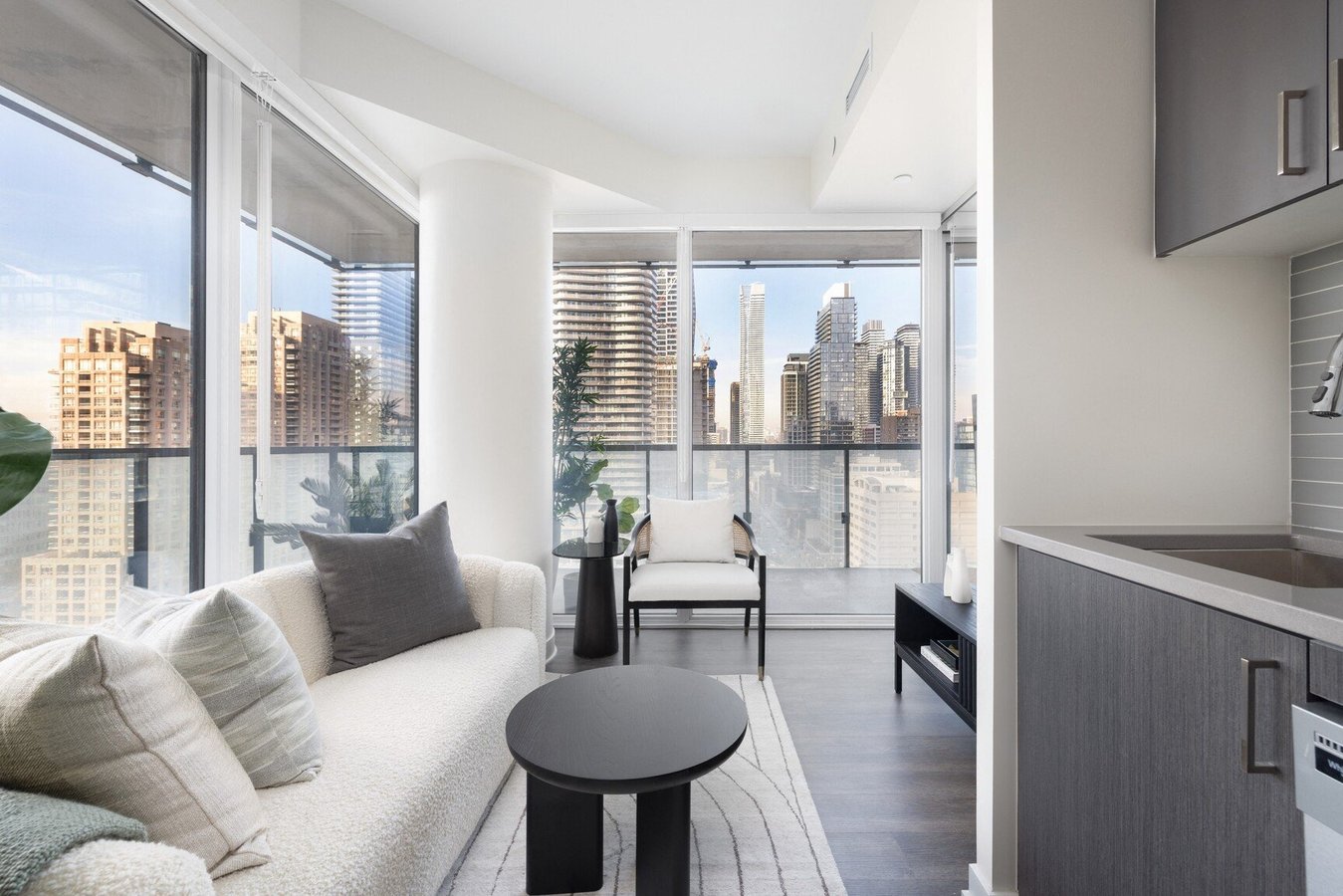 Rentals.ca Toronto Apartments, Condos and Houses For Rent