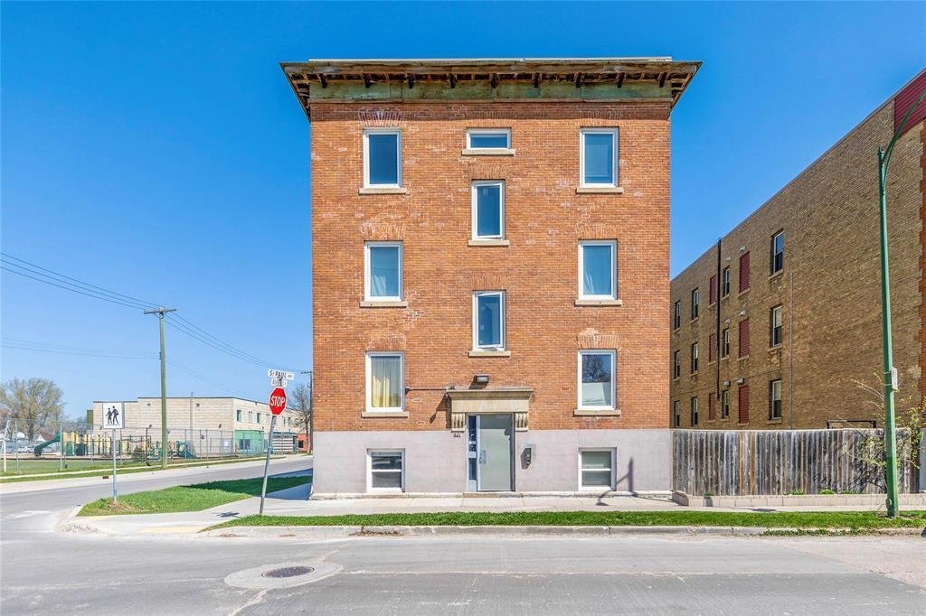 Rentals.ca Winnipeg Apartments, Condos and Houses For Rent
