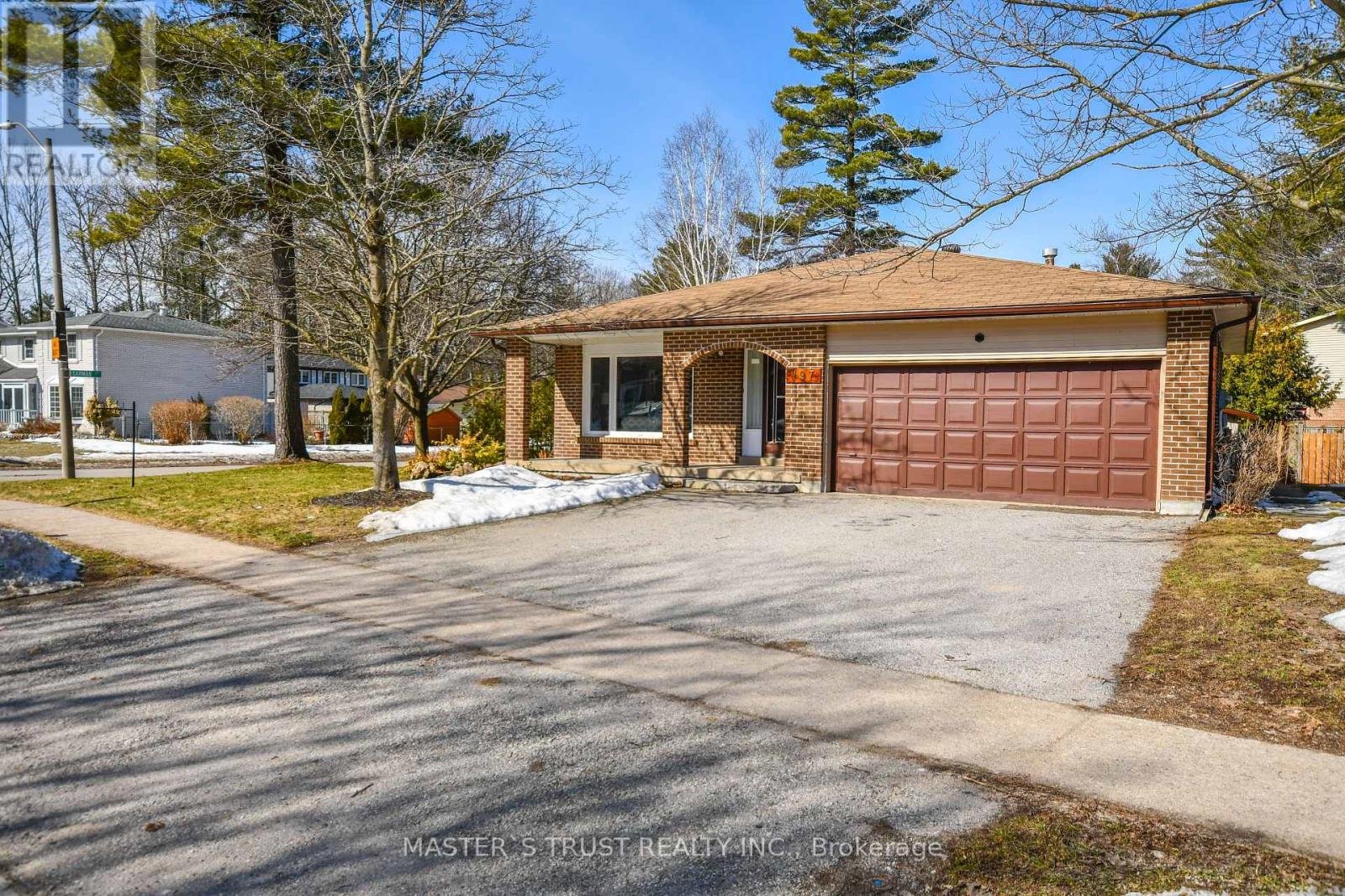 197 BROWNING TRAIL - 197 Browning Trail, Barrie, ON