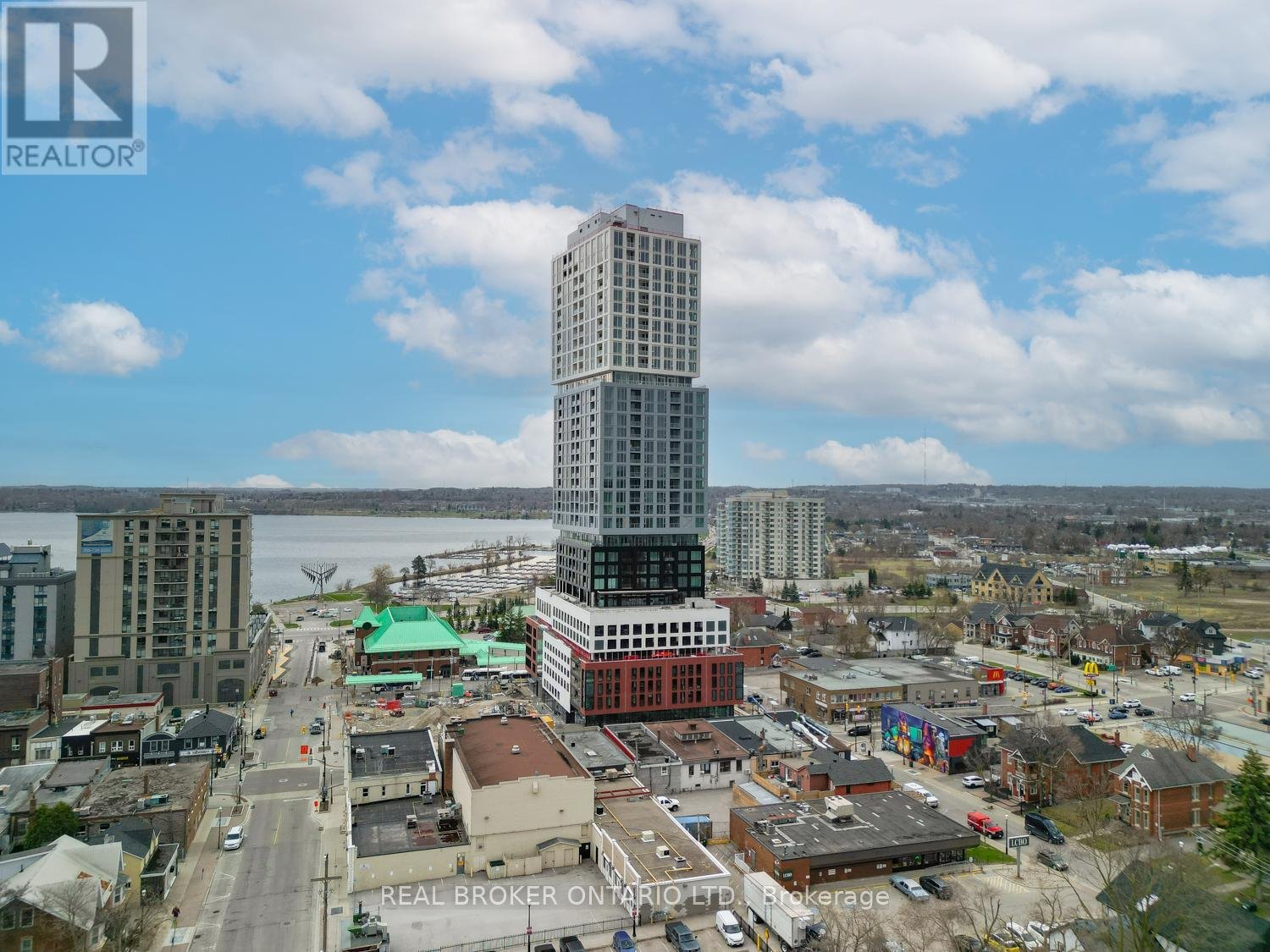 1602 - 39 MARY STREET - 39 Mary Street, Barrie, ON