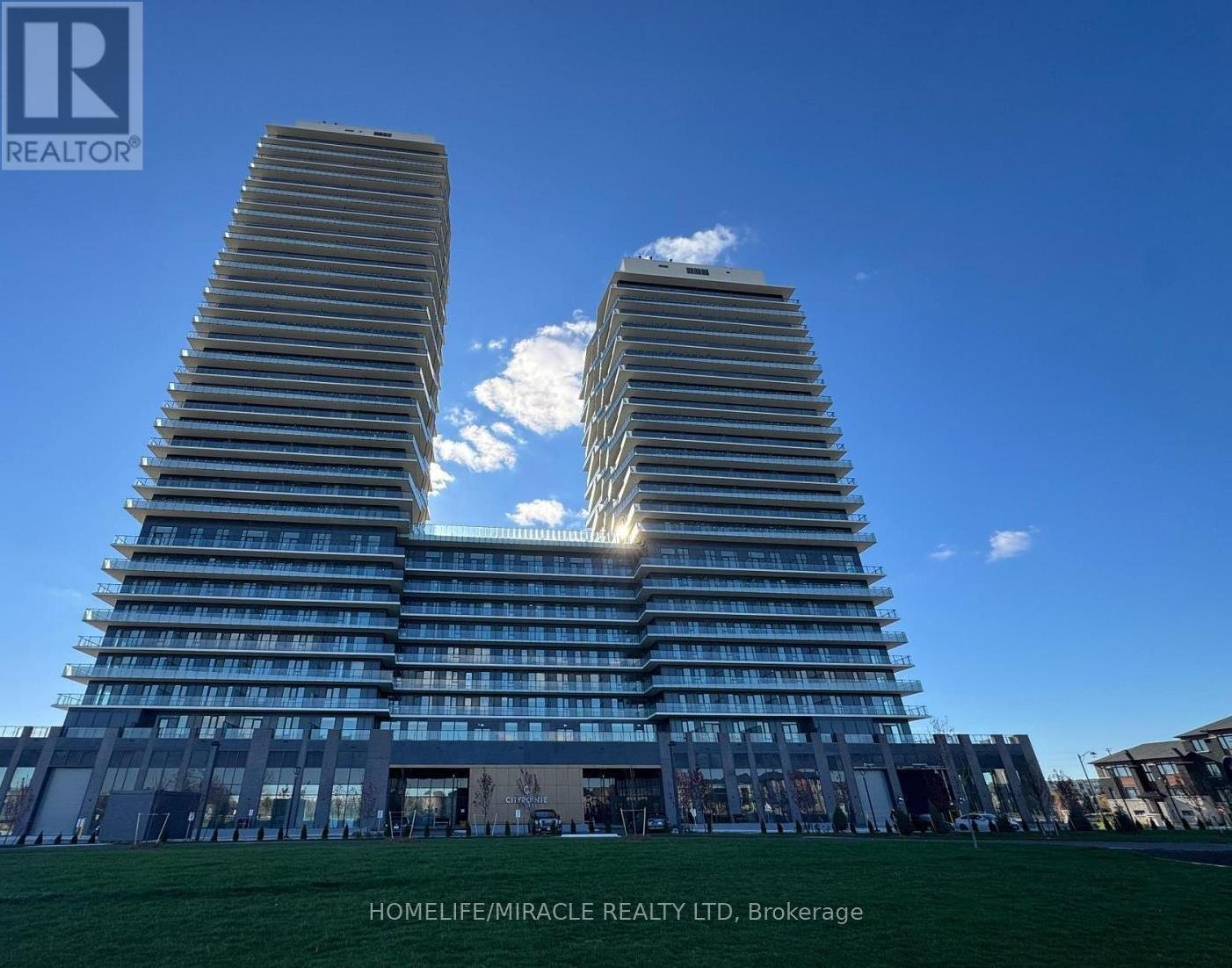 920 - 15 SKYRIDGE DRIVE - 15 Skyridge Drive, Brampton, ON
