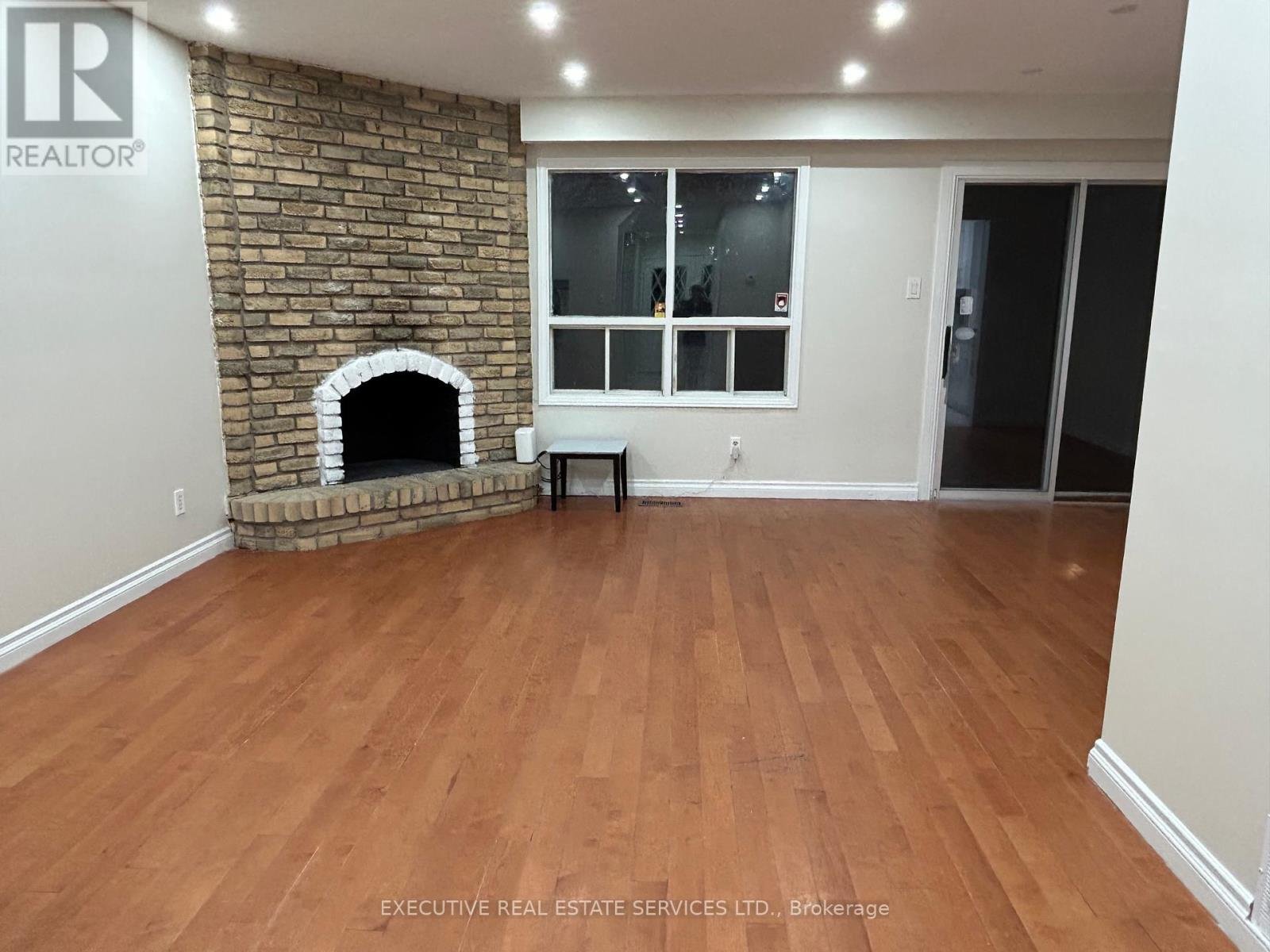 90 PRIMROSE CRESCENT - 90 Primrose Crescent, Brampton, ON