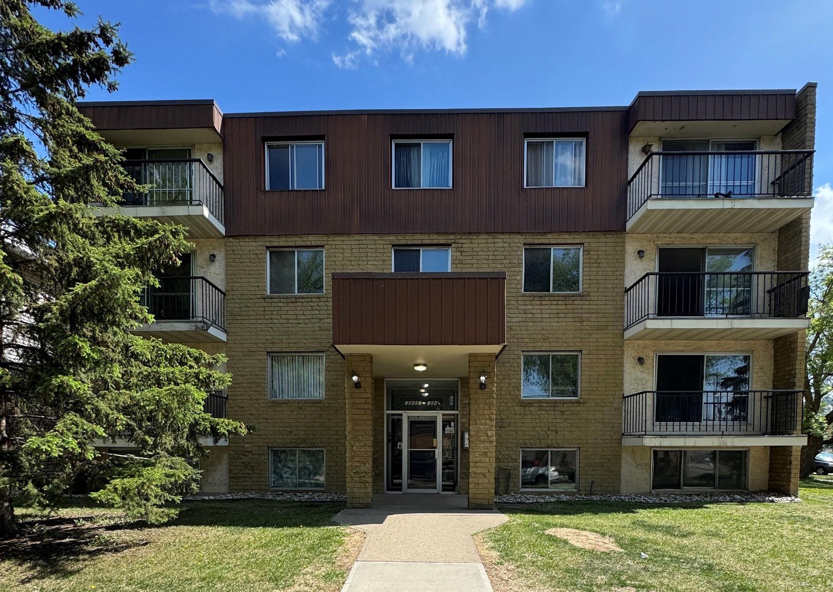 Union Square - 10607 104 Street Northwest, Edmonton, AB