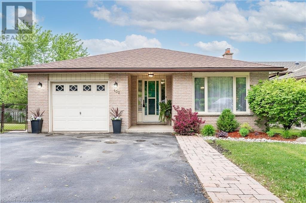 102 Yellow Birch Drive, Forest Heights, ON - Appartement à louer