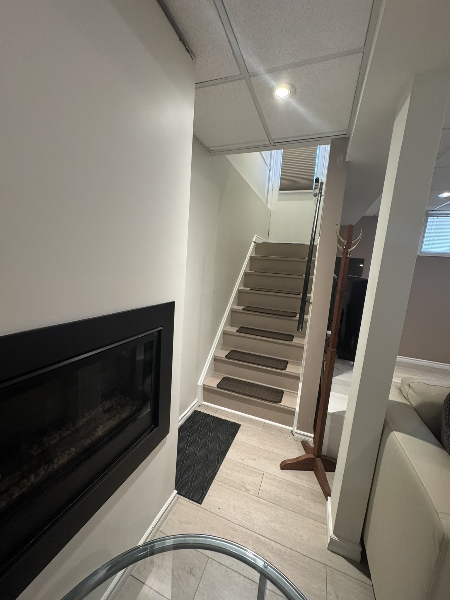 6 Wallace Court, Nepean, ON - Apartment for rent