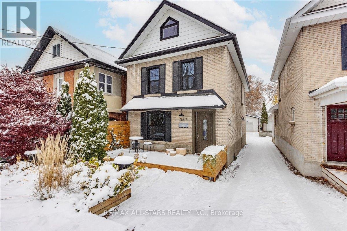 UPPER UNIT - 387 ONTARIO STREET - 387 Ontario Street, Newmarket, ON