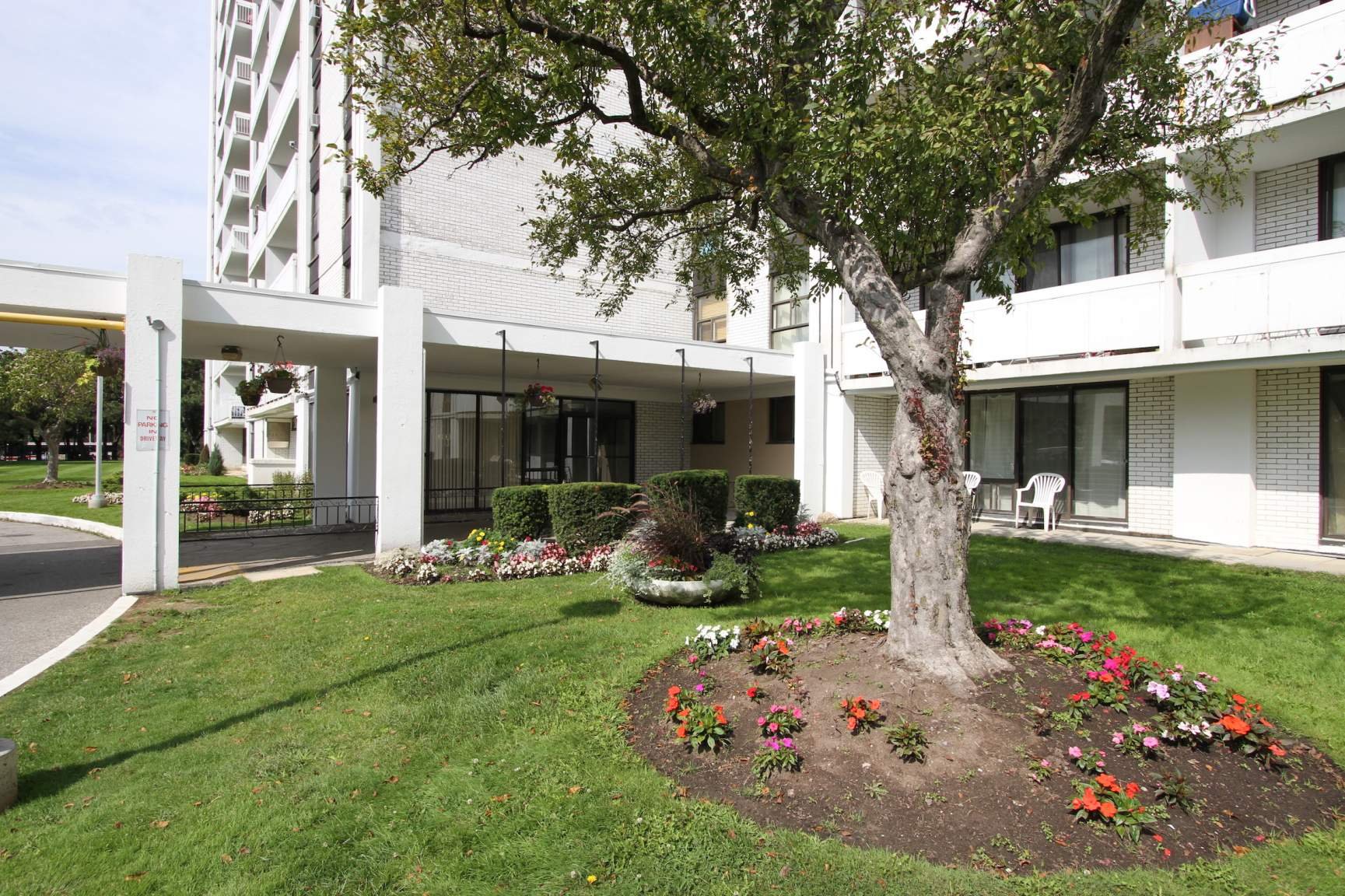 200 Gateway Blvd - 200 Gateway Blvd, North York, ON