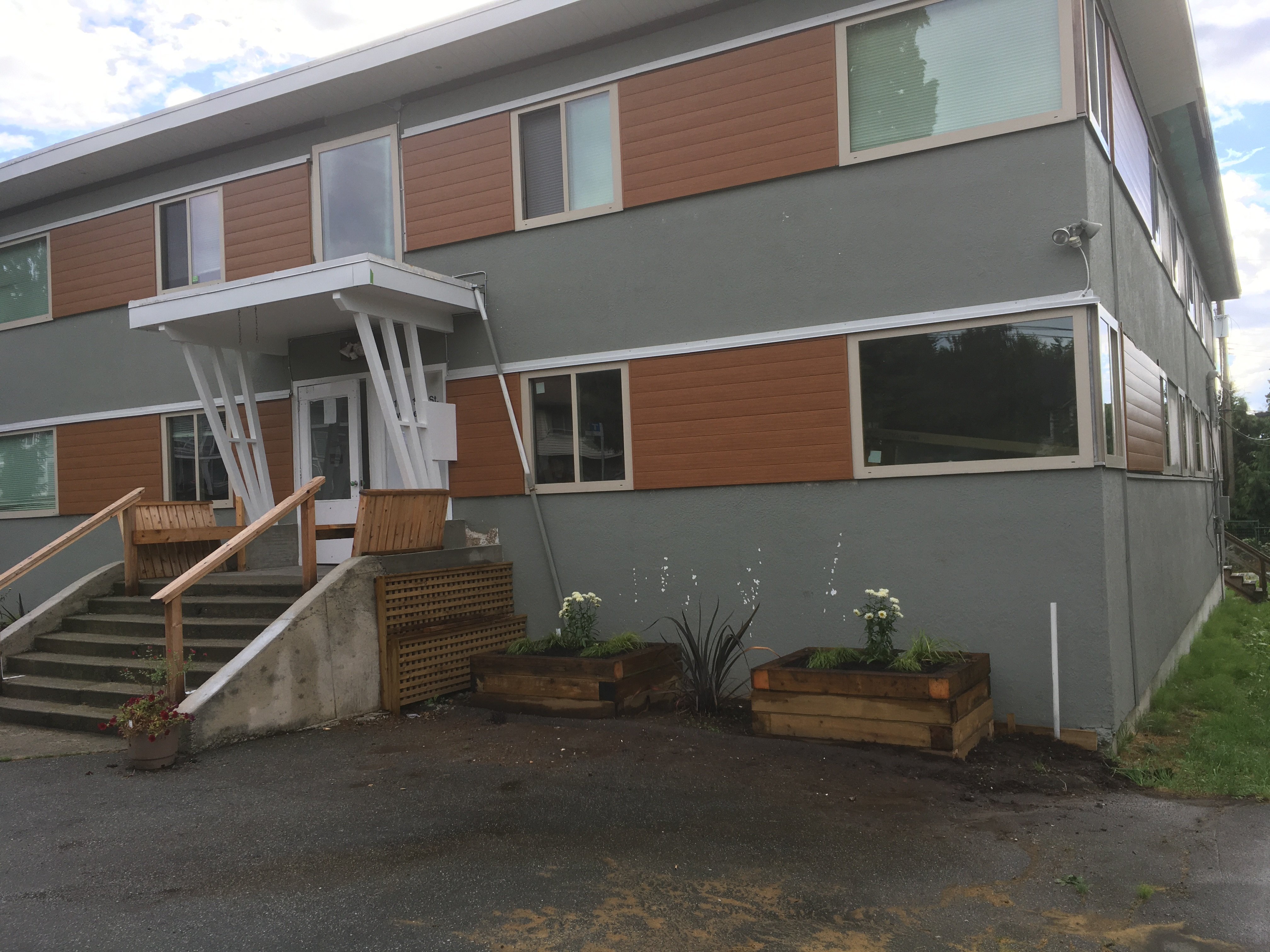 11075 136 Street, Surrey, BC - Apartment for rent
