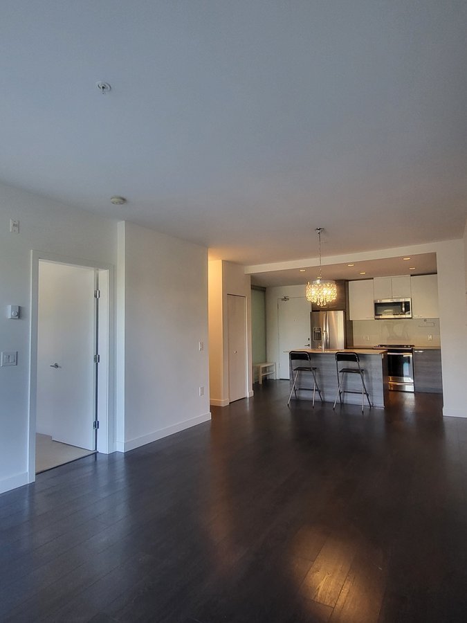 10581 140 Street, Surrey, BC - Apartment for rent