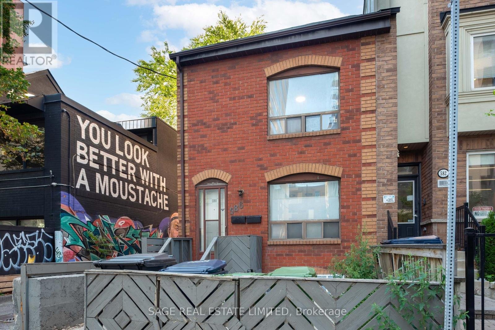 UPPER - 586 RICHMOND STREET W - 586 Richmond Street, Toronto, ON