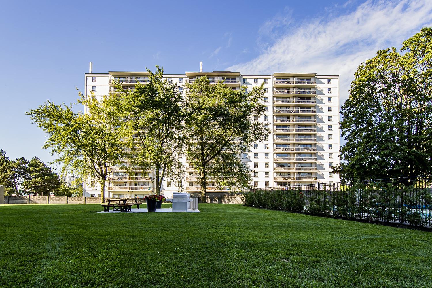 Royale Towers - 335 Van Horne Avenue, Toronto, ON