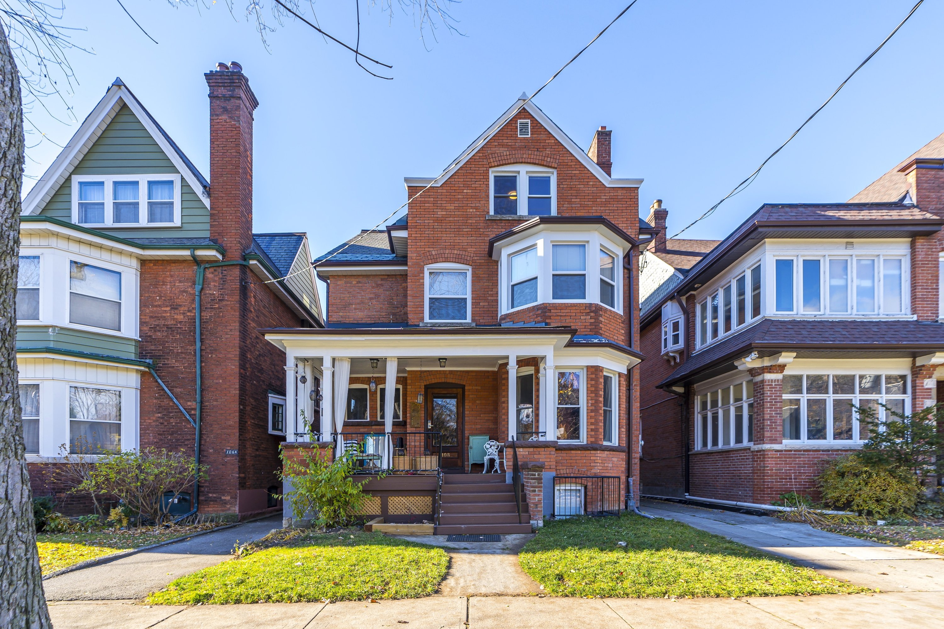 108 Madison Avenue, Toronto, ON - Multi-Unit House for rent