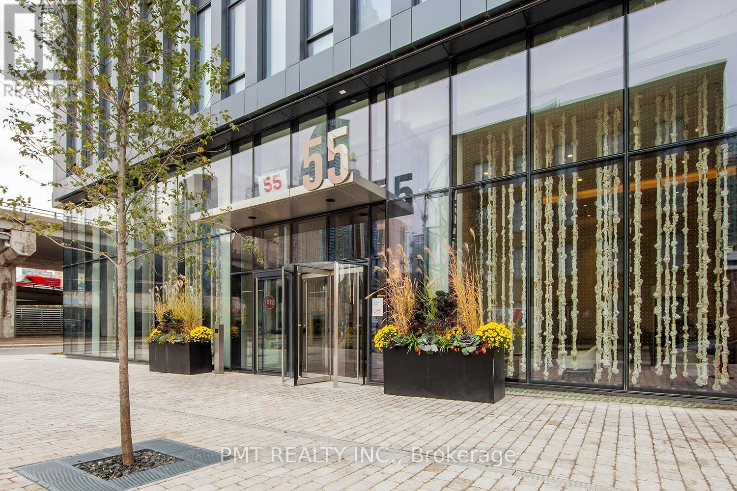 Rentals.ca 55 Cooper Street, Toronto ON for Rent