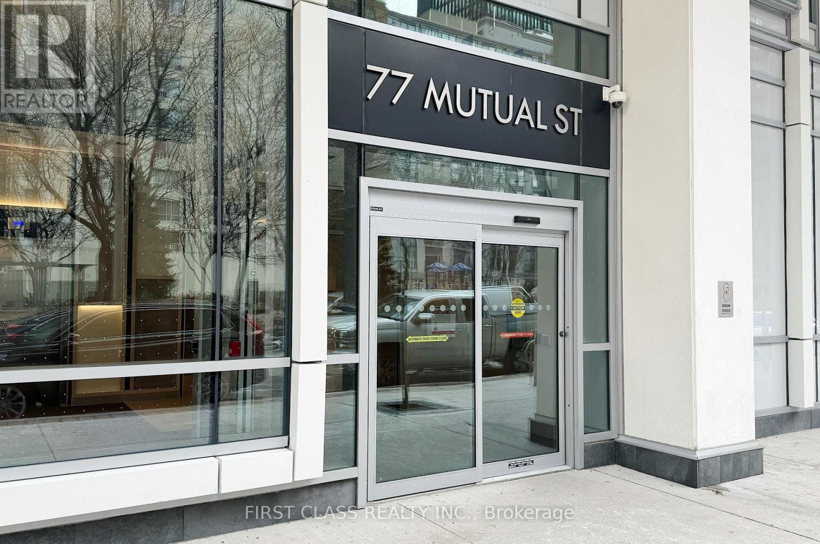 Rentals.ca 77 Mutual Street, Toronto ON for Rent