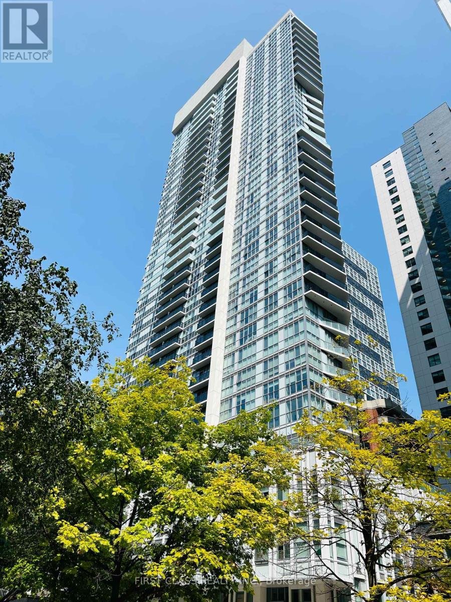 Rentals.ca 77 Mutual Street, Toronto ON for Rent