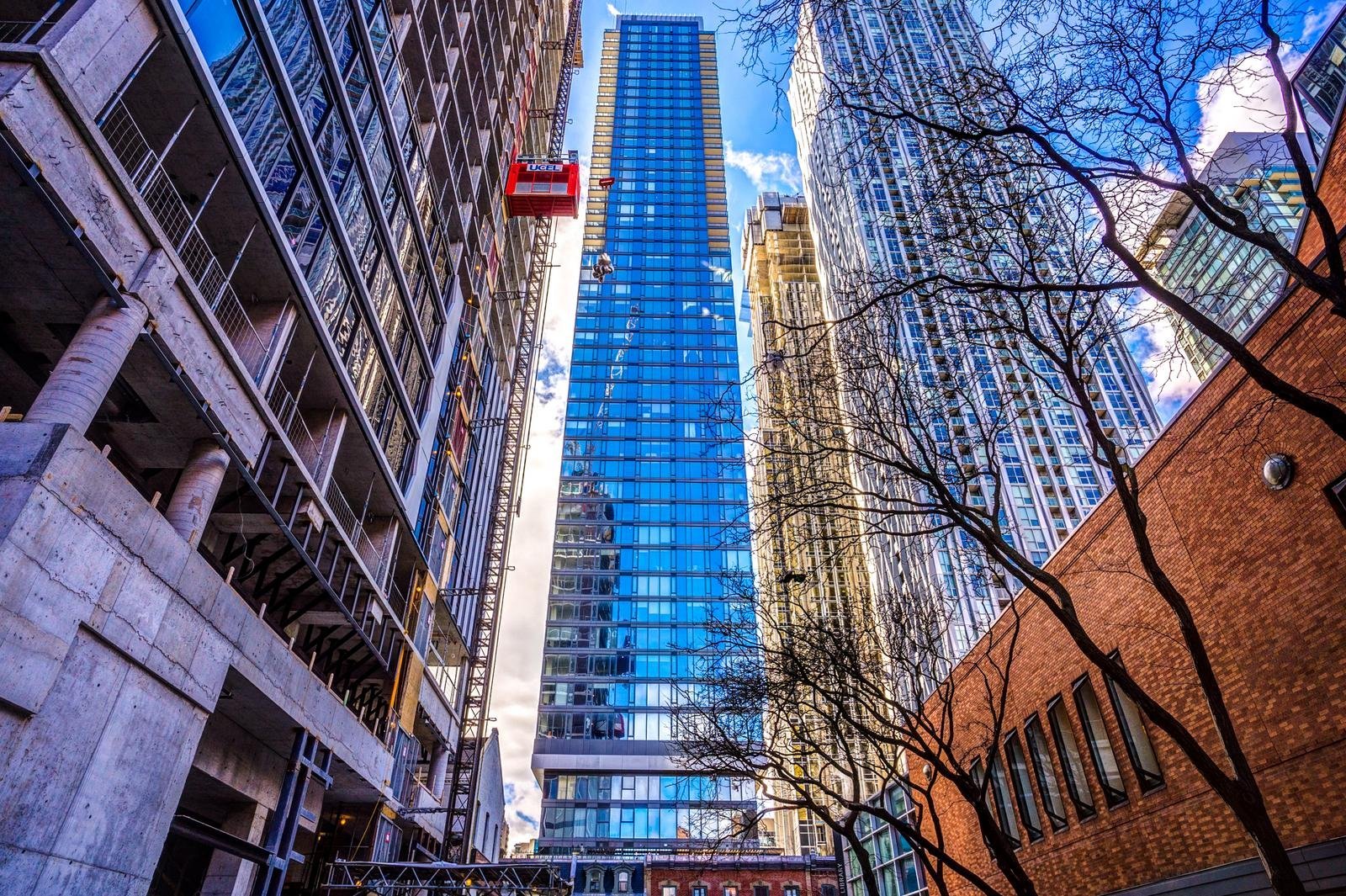 8 Cumberland Street, Toronto, ON - Condo for rent