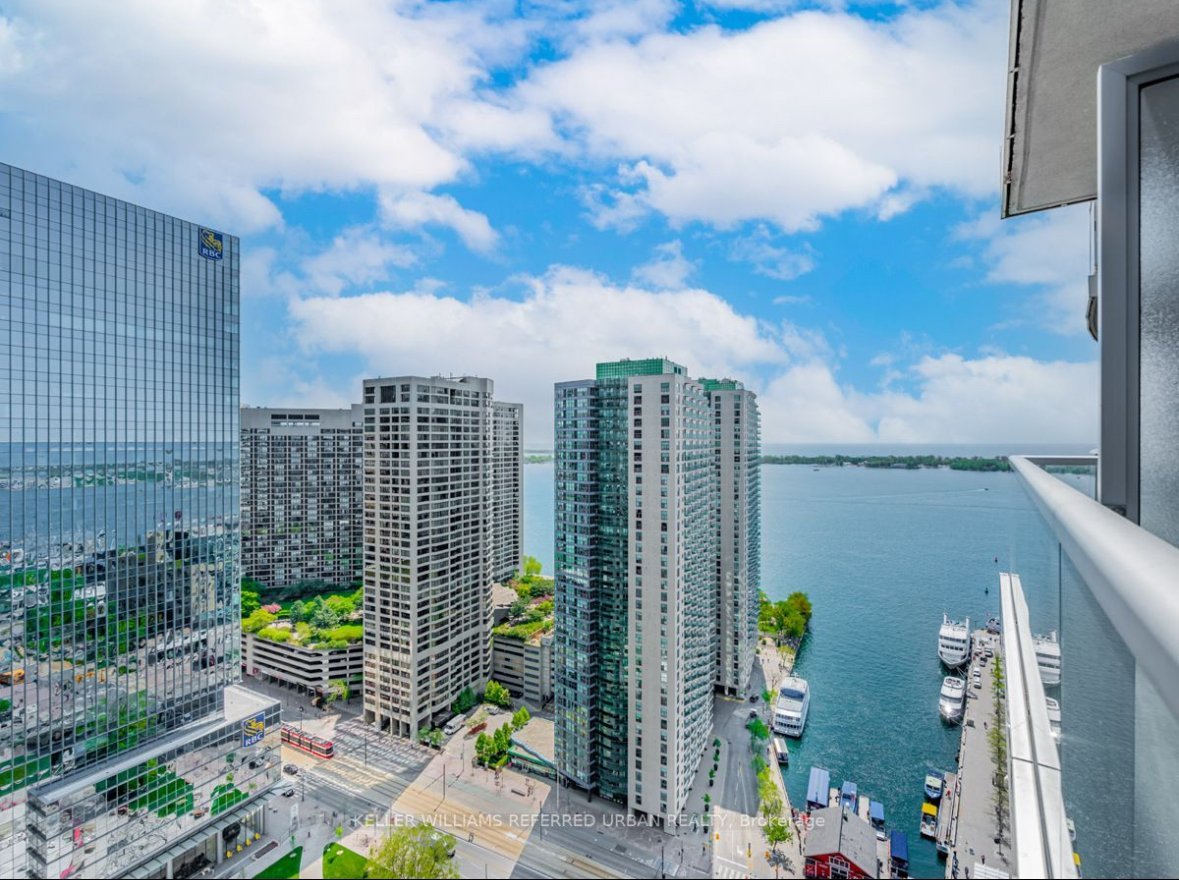 8 York Street, Toronto, ON - Condo for rent