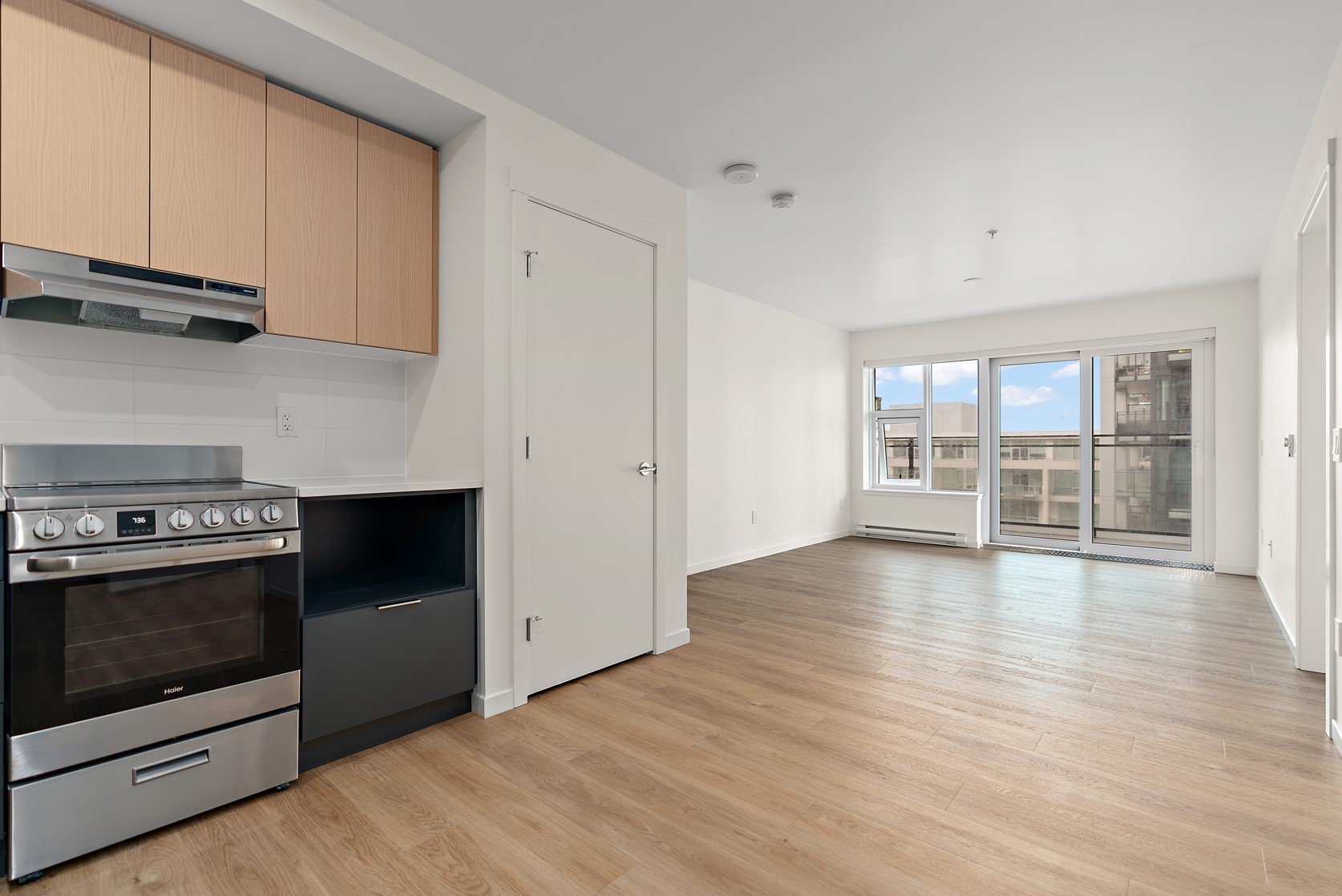 Rentals.ca :) 1700 Blanshard Street, Victoria BC for Rent